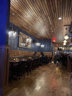 THE SIDECAR AT THE TAP - Updated August 2025 - 74 Photos & 33 Reviews ...