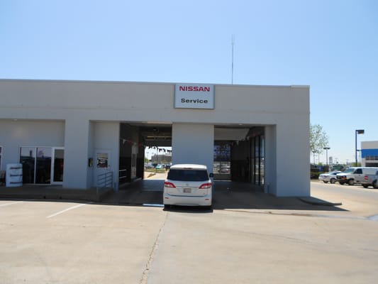 BOB HOWARD NISSAN - Updated December 2025 - 31 Photos & 126 Reviews ...