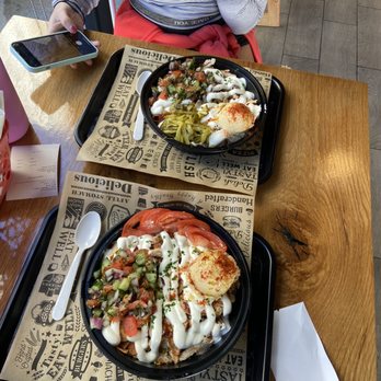 MR SHAWARMA - Updated October 2025 - 127 Photos & 67 Reviews - 1011 ...