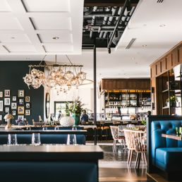 THE MAYOR’S TABLE PACIFIC PUB AND KITCHEN - Updated October 2025 - 755 ...