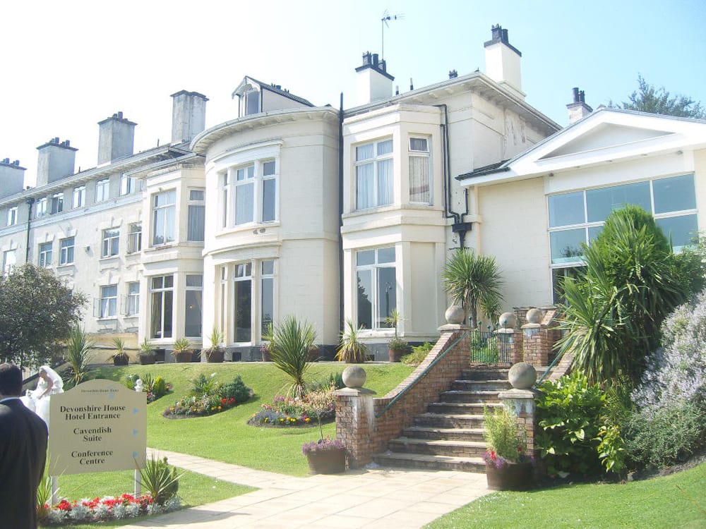 DEVONSHIRE HOUSE HOTEL - 293-297 Edge Lane, Liverpool, Merseyside ...