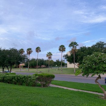 HARLINGEN PUBLIC LIBRARY - Updated May 2025 - 11 Photos - 410 '76 Dr ...