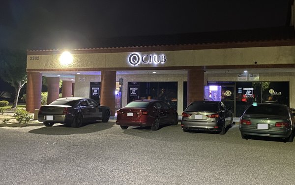 Q CLUB - Updated August 2025 - 114 Photos & 141 Reviews - 2362 N Oxnard ...