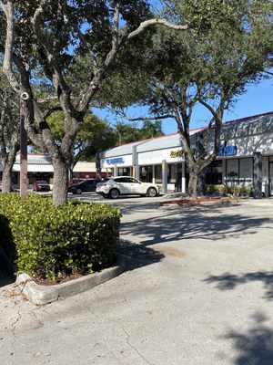 PINE RIDGE PLAZA - Updated October 2025 - 933 W Commercial Blvd, Fort ...