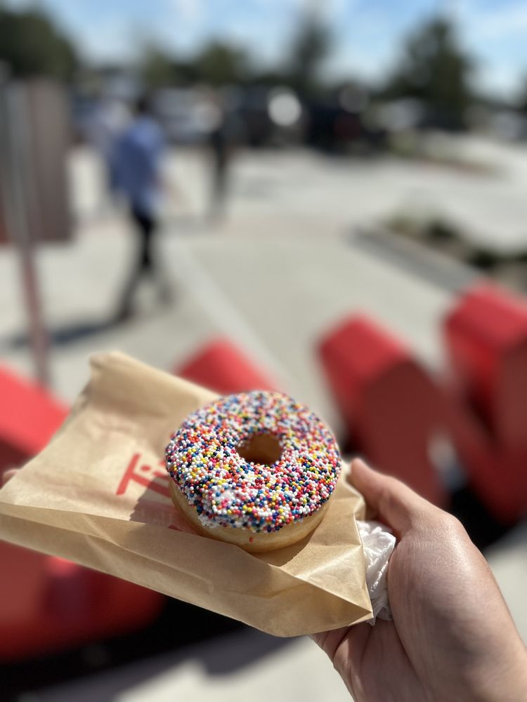 TIM HORTONS - Updated December 2025 - 23 Photos & 11 Reviews - 2051 ...