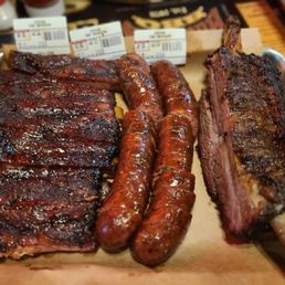 HUTCHINS BBQ - Updated October 2025 - 3405 Photos & 3159 Reviews - 9225 ...