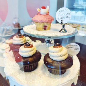 THE CHEESECAKERY - Updated April 2025 - 13 Photos - 8144 Beechmont Ave ...