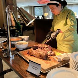 EQUES - Updated December 2025 - 441 Photos & 368 Reviews - 900 Bellevue ...