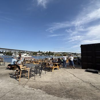 GASWORKS BREWING - Updated January 2026 - 160 Photos & 84 Reviews ...