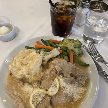 CAPRI - Updated May 2025 - 422 Photos & 335 Reviews - 2602 Ruth Dr ...