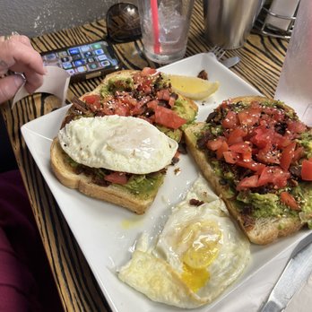 THE TOWER GRILL - Updated December 2024 - 215 Photos & 239 Reviews ...