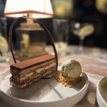 MEROIS - Updated 2024 - 835 Photos & 272 Reviews - 8430 Sunset Blvd ...