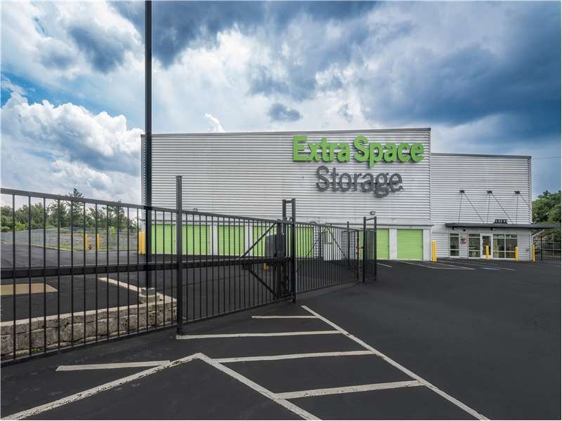 EXTRA SPACE STORAGE - Updated October 2025 - 18 Photos & 14 Reviews ...