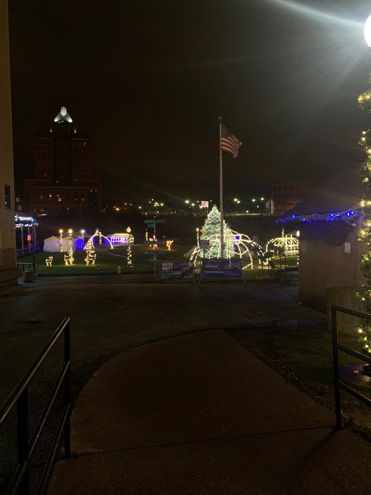 LOCK 3 PARK - Updated November 2024 - 73 Photos & 13 Reviews - 200 S ...