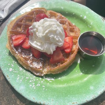 YELLOW VASE - Updated July 2024 - 831 Photos & 497 Reviews - 31248 ...