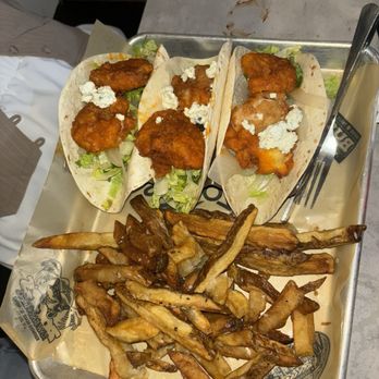 TIKI JAC’S STREET EATS & BREWS - Updated September 2024 - 116 Photos ...