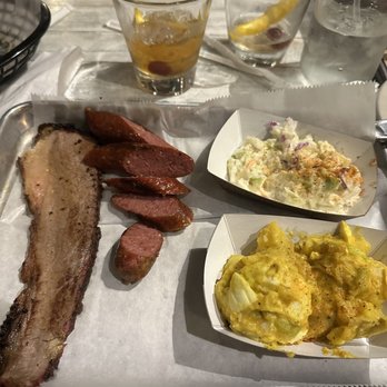 HENDRICKS BBQ - Updated November 2024 - 432 Photos & 671 Reviews - 1200 ...