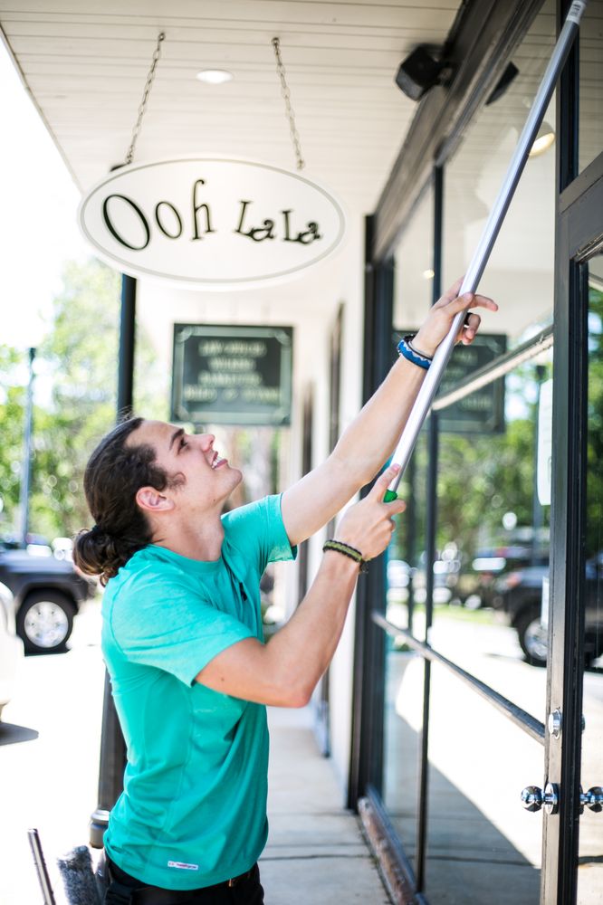 SEA MONSTER WINDOW CLEANING - Daphne, Alabama - Window Washing - Phone ...