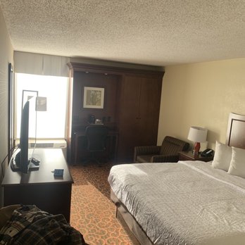 HAMPTON INN CHESAPEAKE-GREENBRIER - Updated December 2025 - 75 Photos ...