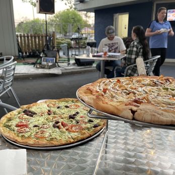 LEO’S PIZZA - Updated December 2024 - 16 Photos - 508 Tom Gasque Ave ...