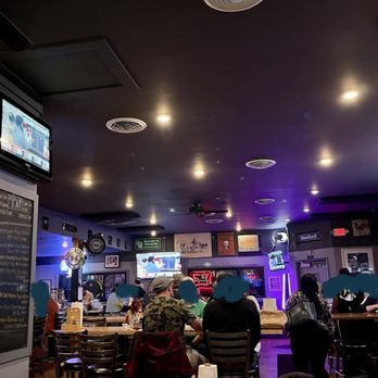 TOMKEN’S FRIENDLY FRIED CHICKEN - Updated September 2024 - 125 Photos ...