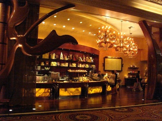 PAYARD PÂTISSERIE & BISTRO - CLOSED - 1088 Photos & 619 Reviews - 3570 ...