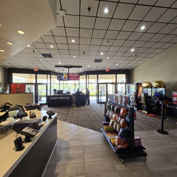 AMC WOODBRIDGE 5 - Updated October 2025 - 126 Photos & 655 Reviews ...