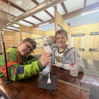 SPLINTERS AXE HOUSE AND TAVERN - Updated December 2025 - 22 Photos & 12 ...