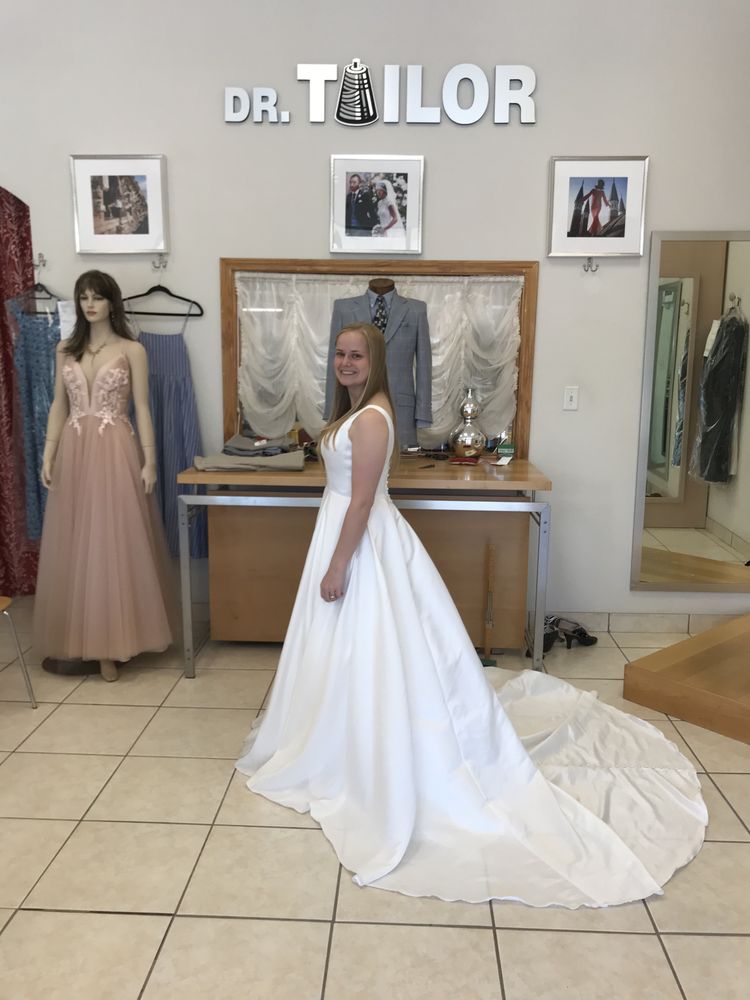 DR. TAILOR - Updated October 2025 - 227 Photos & 16 Reviews - 6104 ...