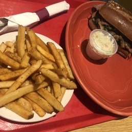 CUBBY’S BBQ - 261 Photos & 440 Reviews - 249 S River St, Hackensack ...