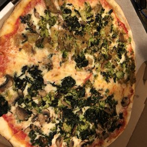 LINWOOD INN TAPHOUSE AND PIZZA - 193 Photos & 207 Reviews - Pizza - 19 ...