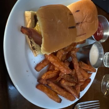 FIFTH SEASON RESTAURANT - Updated December 2024 - 487 Photos & 443 ...