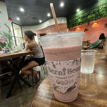 THE BERNI BEAN COFFEE - 211 Photos & 121 Reviews - 400 N Saint Paul ...