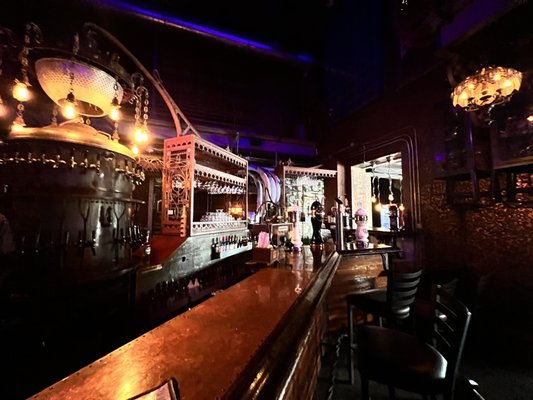 KICKBACKS GASTROPUB-GOOZLEPIPE & GUTTYWORKS - Updated August 2025 ...