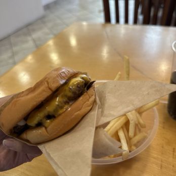 OH G BURGER - Updated June 2025 - 182 Photos & 75 Reviews - 1213 A St ...