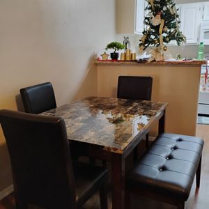 CHIC & COZY CONSIGNMENT FURNITURE - Updated December 2025 - 108 Photos ...