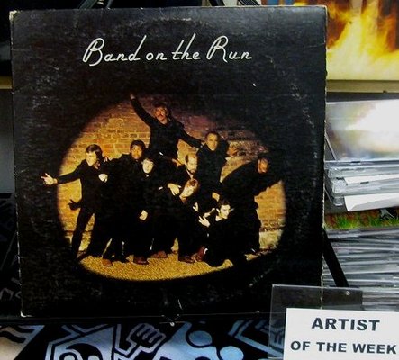 RETRO ROCKS - Updated January 2026 - 24 Photos - 1809 Columbia Ave ...