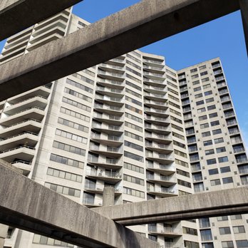 ONE LYTLE PLACE APARTMENTS - Updated December 2025 - 53 Photos & 28 ...