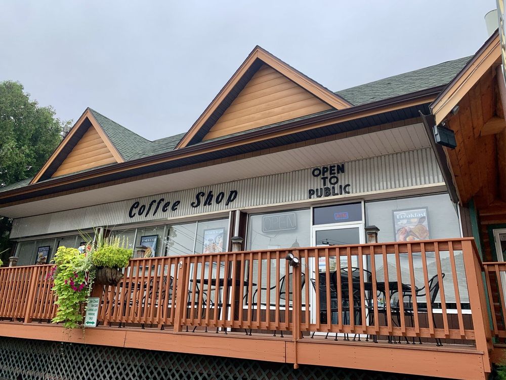 LAKE CREST INN - Updated January 2026 - 65 Photos & 44 Reviews - 376 ...