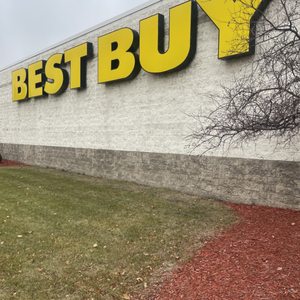 FLEET FARM - Updated July 2025 - 1850 Premiere Dr, Mankato, Minnesota ...