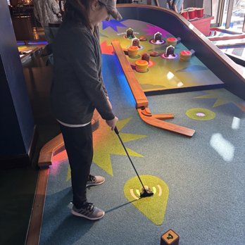 PUTTSHACK - BOSTON - Updated April 2025 - 438 Photos & 227 Reviews - 58 ...