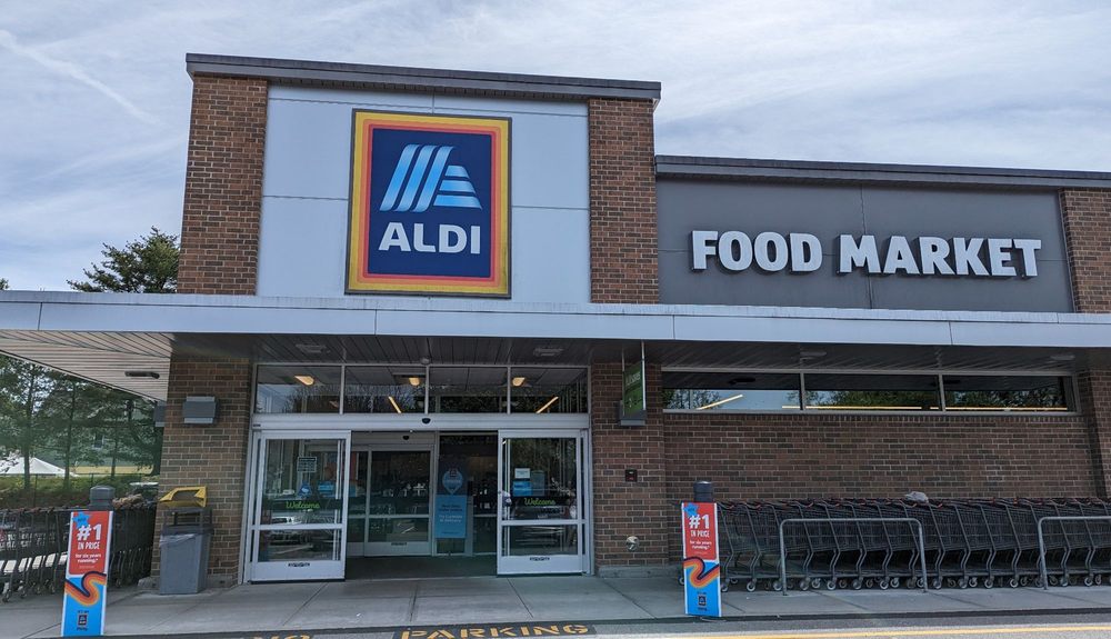 ALDI - Updated July 2025 - 41 Photos & 20 Reviews - 320 E Elm St ...