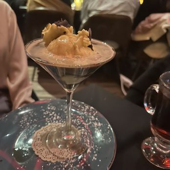 DIVAN RESTAURANT - Updated June 2024 - 292 Photos & 178 Reviews - 1313 ...