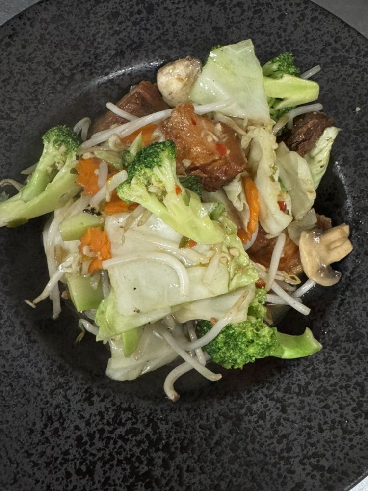 NAKHON SAWAN THAI RESTAURANT - Updated April 2025 - 323 Photos & 74 ...