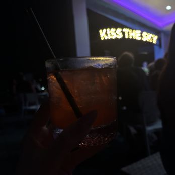 CLOUD 9 ROOFTOP BAR - Updated November 2025 - 100 Photos & 72 Reviews ...