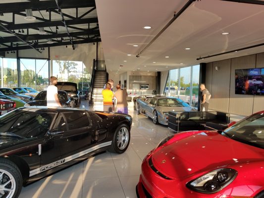 IRON GATE MOTOR CONDOS - Updated December 2025 - 53 Photos - 2228 Ferry ...