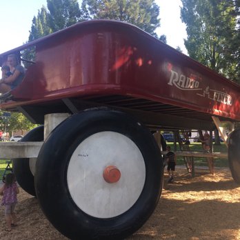 THE CHILDHOOD EXPRESS - RED WAGON - Updated December 2025 - 21 Photos ...