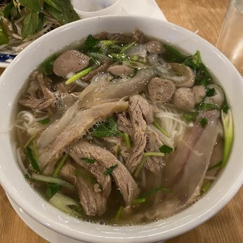 PHO 33 - Updated July 2025 - 529 Photos & 559 Reviews - 285 E 2700 So ...