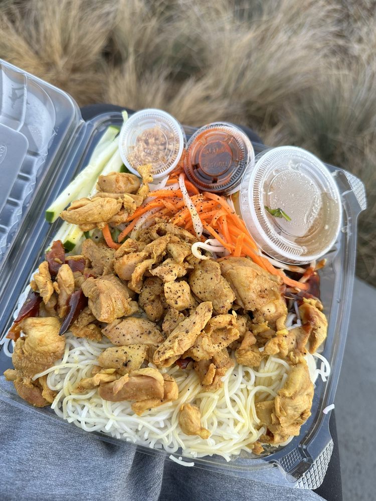 PHO TON 1 - 184 Photos & 208 Reviews - 6000 NE 4th Plain Blvd ...