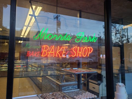MORRIS PARK BAKE SHOP - 51 Photos & 66 Reviews - 1007 Morris Park Ave ...